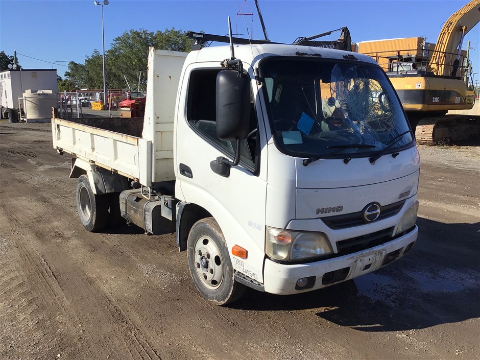 2013 HINO 300 4 x 2 Tipper Truck- Statutory Write Off Auction (0004-7046870) | Grays Australia