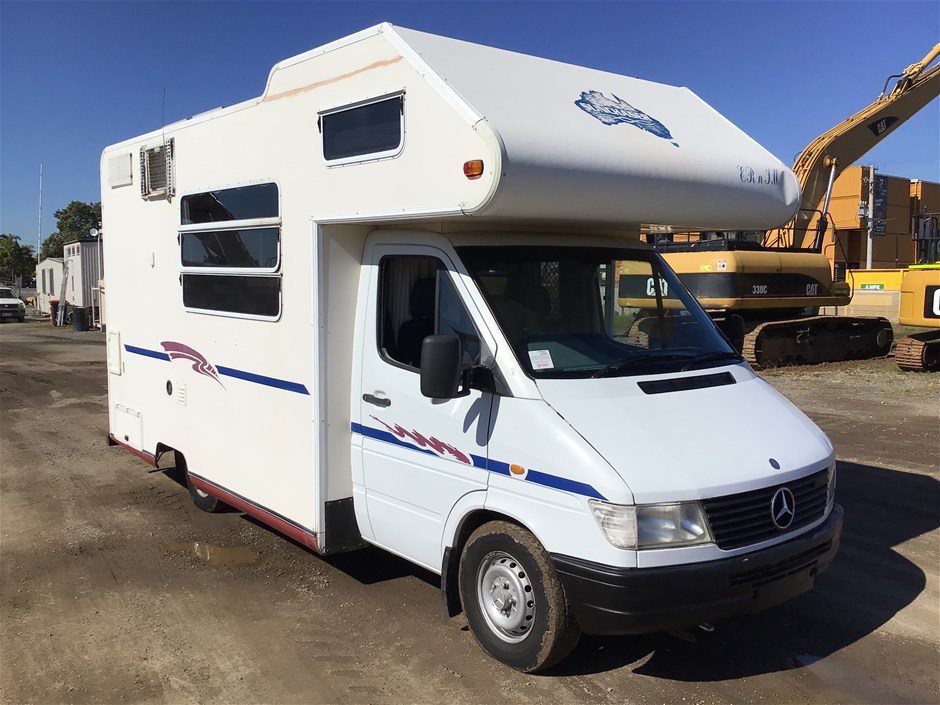2000 Mercedes Benz LCV-2 Motorhome Auction (0001-50704511) | Grays ...