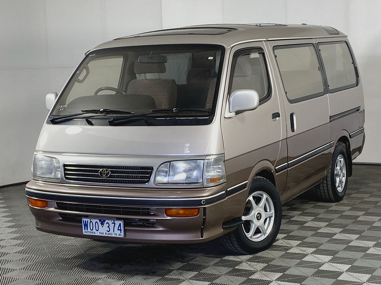1995 Toyota Hiace Super Custom Import Auto Auction (0001-21006341 ...