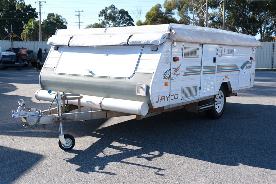 2004 Jayco Hawk Caravan Auction (0001-9043284) | Grays Australia