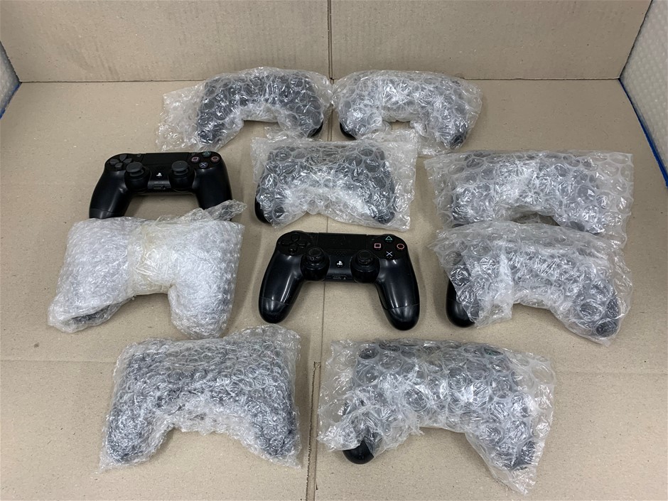1x Bundle of PS4 Controllers Auction (0051-2188079) | Grays Australia