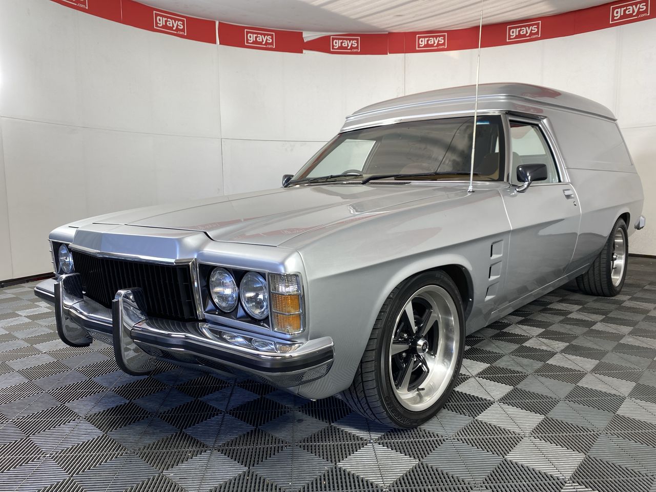 1976 Holden HJ V8 Panel Van Automatic Van Auction (0001-60012210 ...