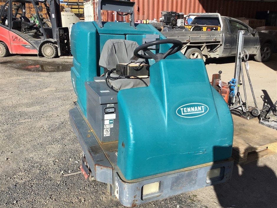 Tennant T15 Ride-On Electric Sweeper Auction (0091-5053416) | Grays ...