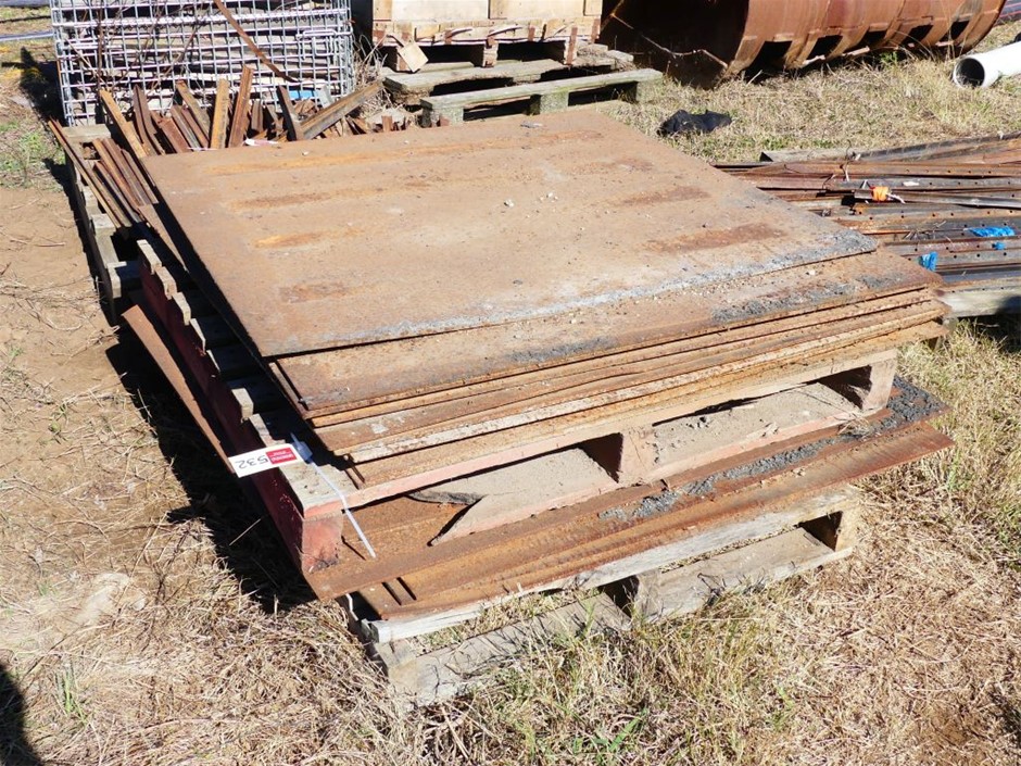 Qty 14 x Steel Road Pavement Plates Auction (0532-5053641) | Grays ...