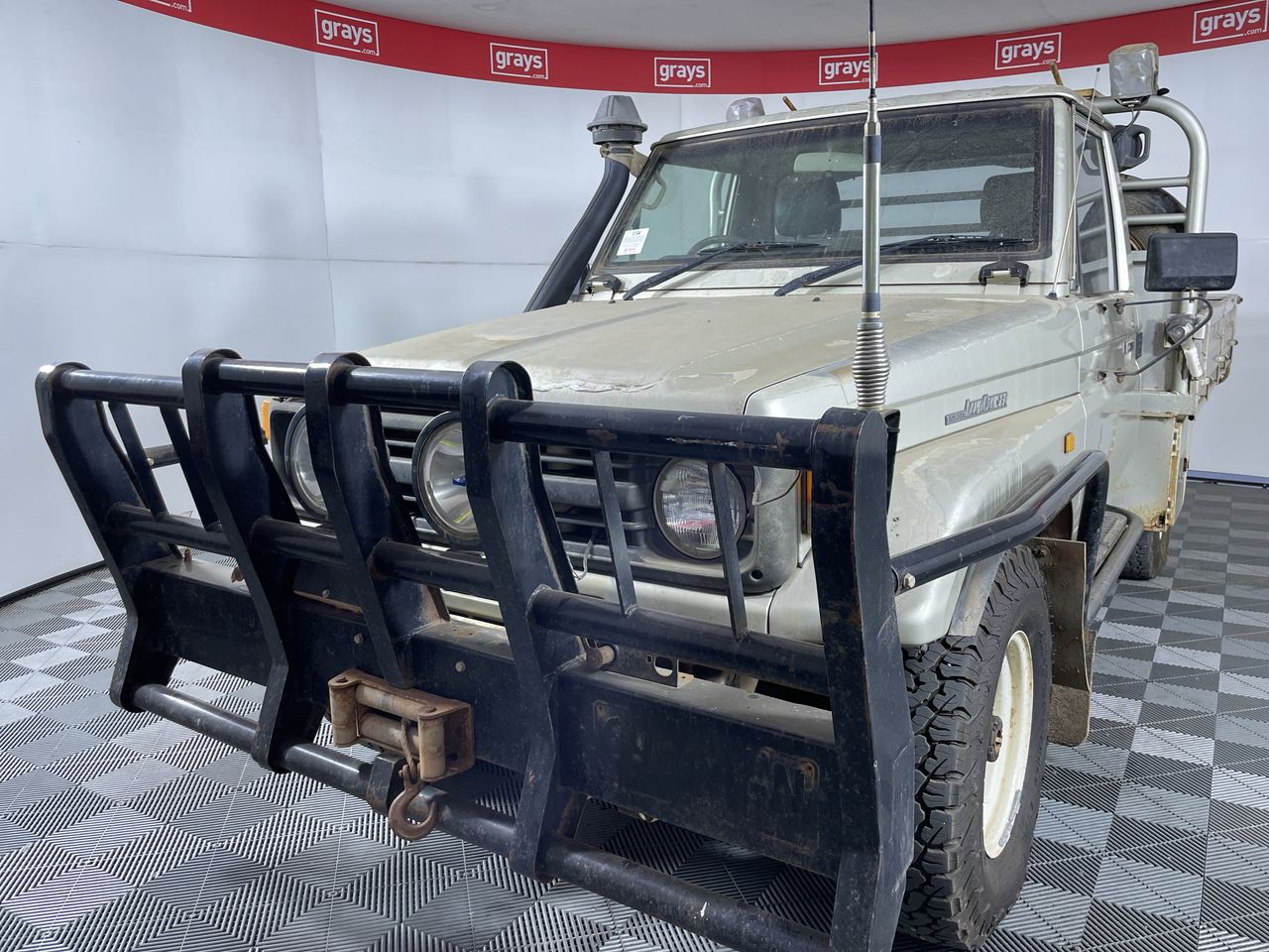 1998 Toyota Landcruiser (4x4) HZJ75 Manual Cab Chassis Auction (0001 ...