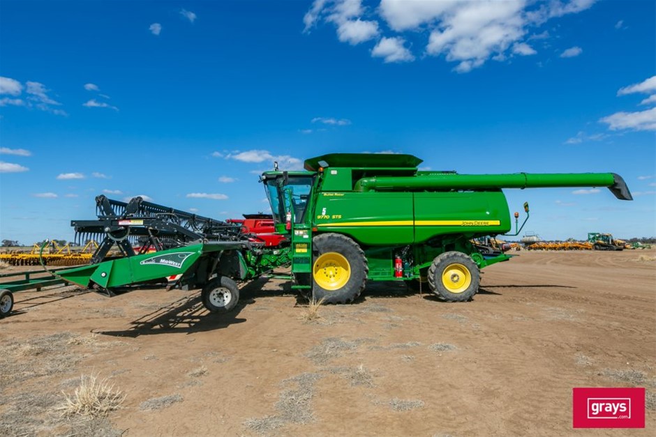 2011 John Deere 9770 Combine Header Auction (0011-5053701) | Grays ...
