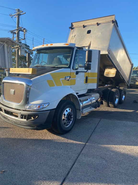 2010 Caterpillar CT610 6 x 4 Tipper Truck Auction (0007-5054227 ...