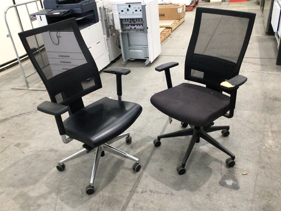 2 x Assorted Donati Adjustable Office Chairs Auction 0019 3026487 Grays Australia