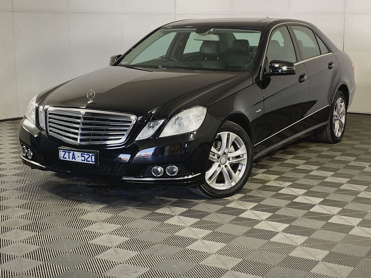2010 Mercedes Benz E-Class E220 CDI Elegance W212 T/D Auto Sedan ...