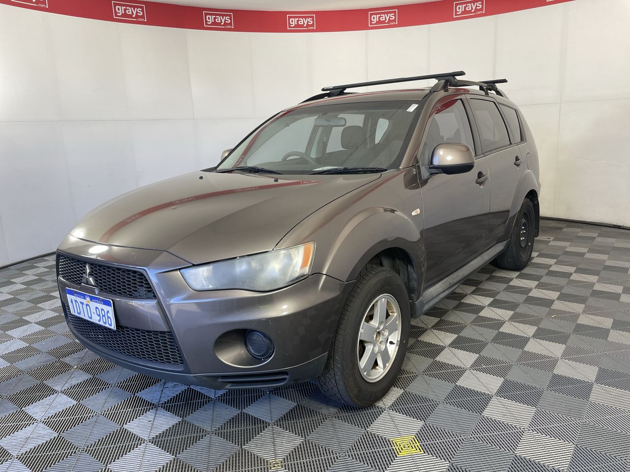 2010 Mitsubishi Outlander LS ZH CVT Wagon Auction (0001-9044349 ...