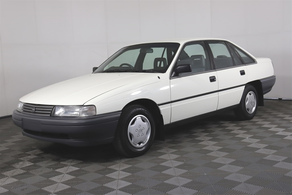 1989 Holden VN Commodore Executive Automatic Sedan Auction (0001 ...