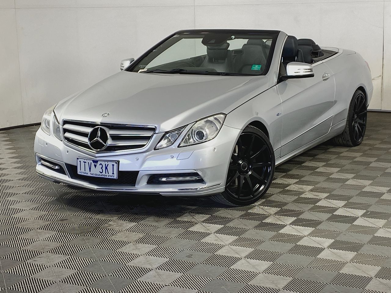 2012 Mercedes Benz E250 CDI BlueEFF. Avantgarde A207 T/D AT Convertible ...