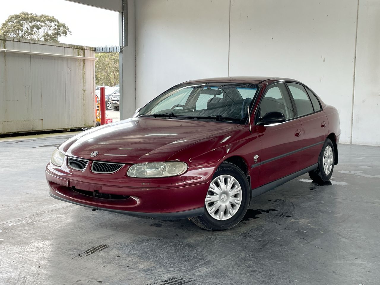 2000 Holden Commodore Executive VT Automatic Sedan Auction (0001 ...