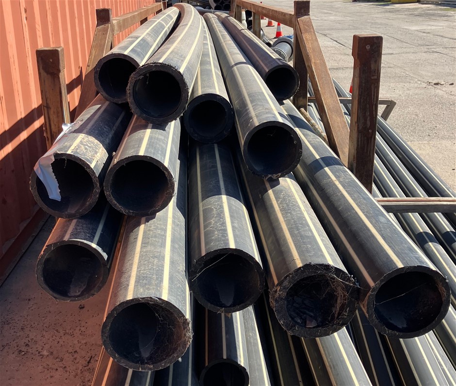 Qty of 12 Australian Custom Pipes Sewer Pipes Auction (0045-8017758 ...