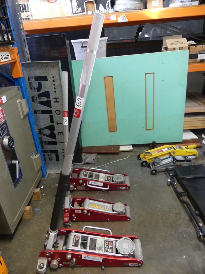 BIG D JACKS BIG RED Race jack Auction (0834-5054034) | Grays Australia