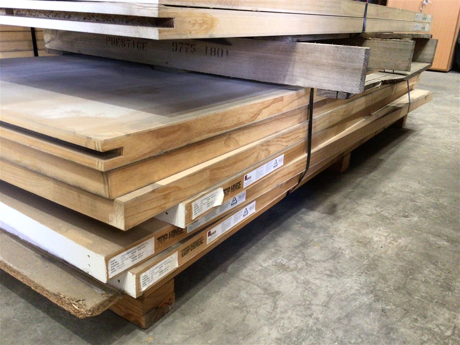 6x Internal Timber Doors Auction (0040-3026758) | Grays Australia