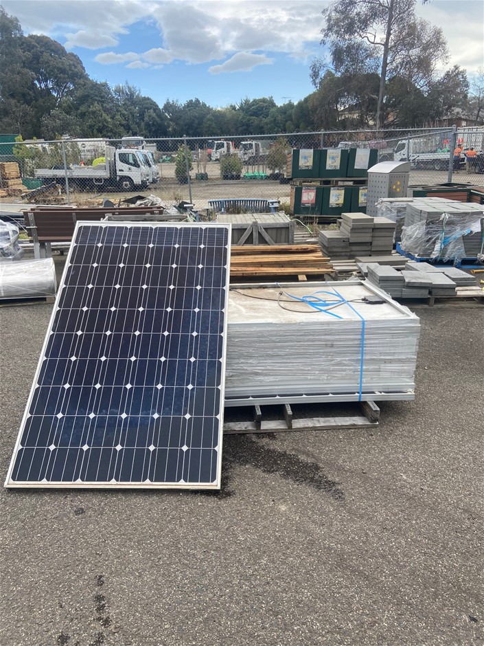 Pallet of Approx 10 Solar Panels Auction (0001-3026779) | Grays Australia