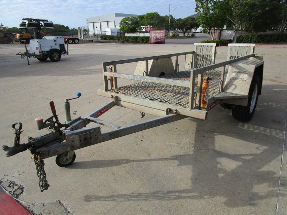 2001 PBL Box Machinery Trailer 1.02Ton Auction (0019-7047396) | Grays ...
