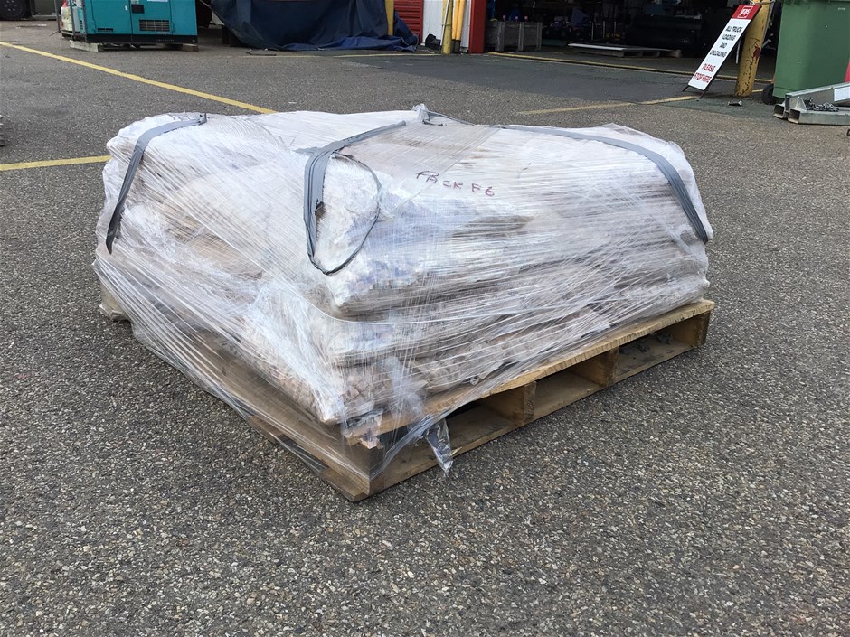 1 Pallet of Crushed Sandstone (Pack F6) Auction (0005-7047082) | Grays ...