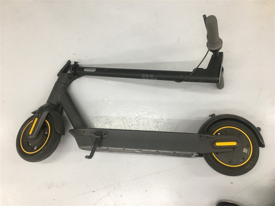 1x Segway Ninebot KickScooter G65 Auction (0001-2188121) | Grays Australia