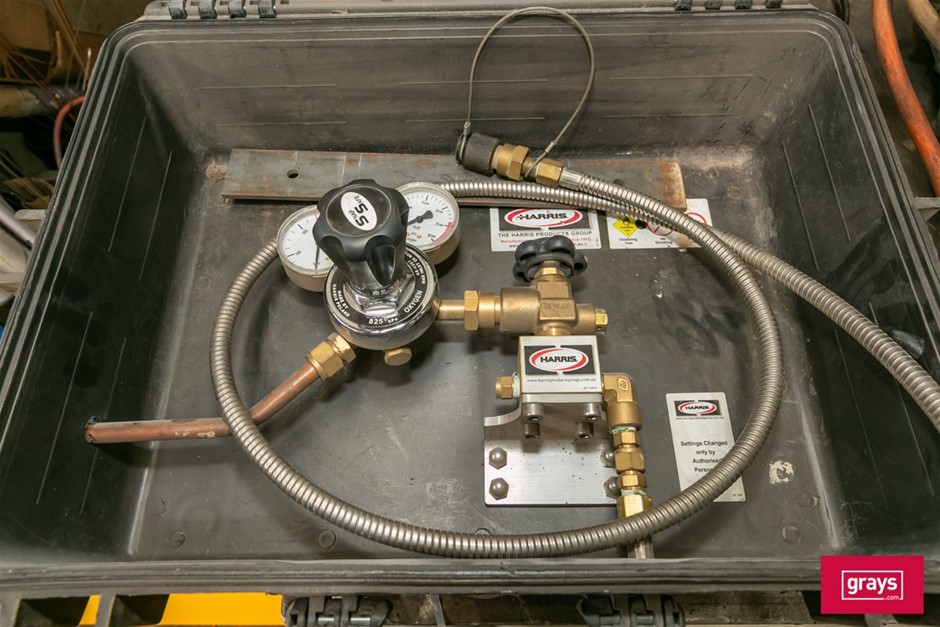 Harris Pipe Pressure Testing Kit with Poly Hard Case Auction (0035 ...
