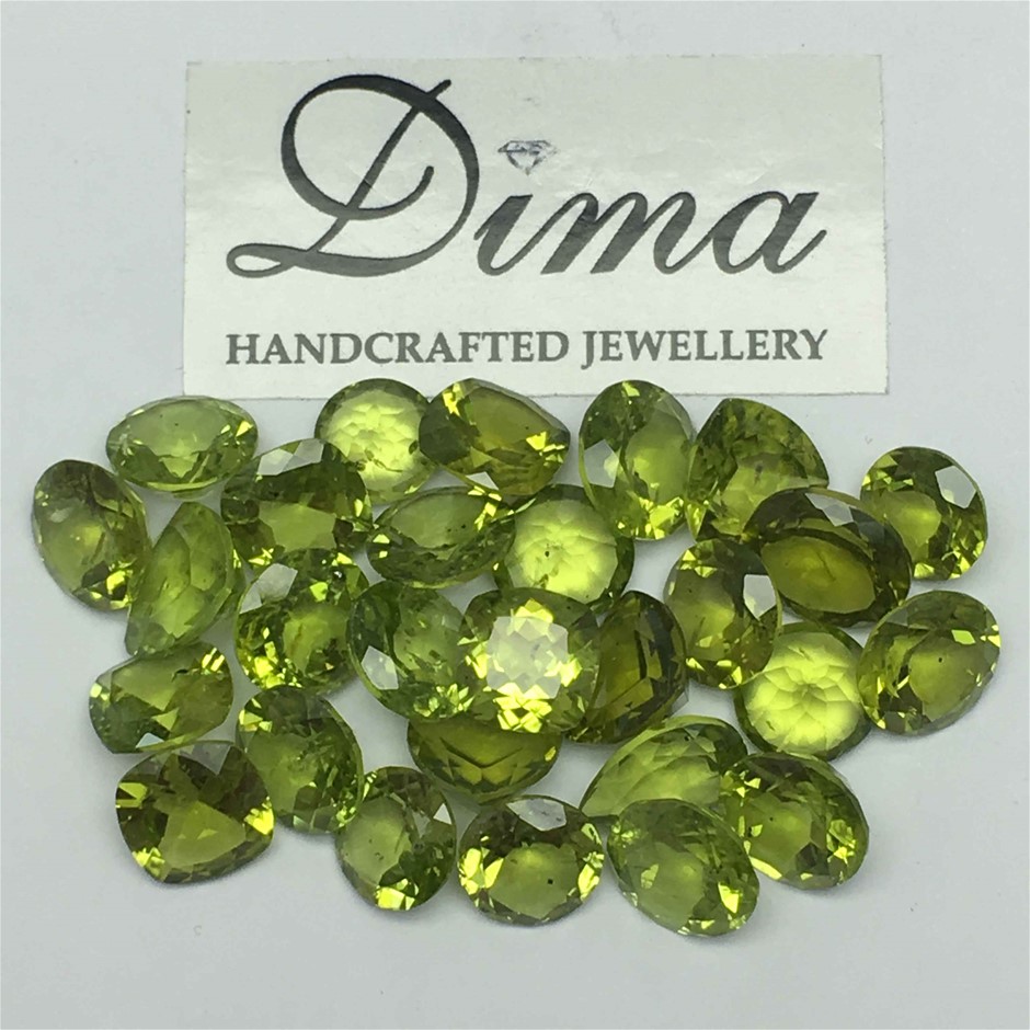 Twenty Eight Loose Peridot, 62.12ct in Total Auction (0007-2559113 ...