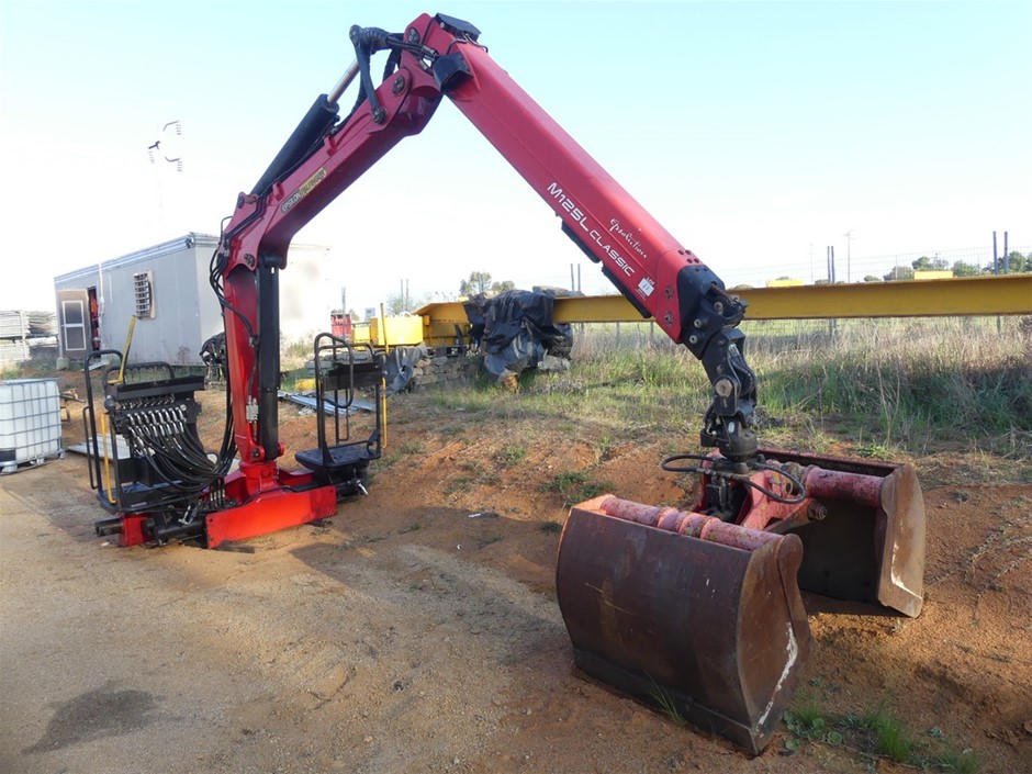 2011 Epsilon Palfinger M125L Classic Articulated Truck Grab Crane ...