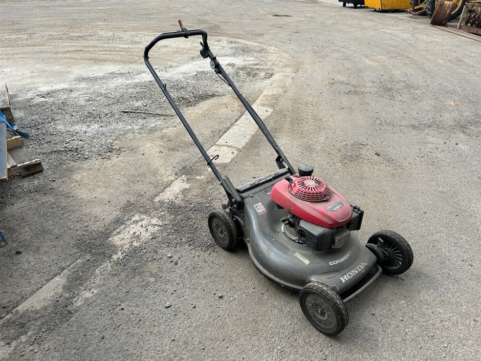 Honda Lawn Mower Auction (0009-3026985) | Grays Australia