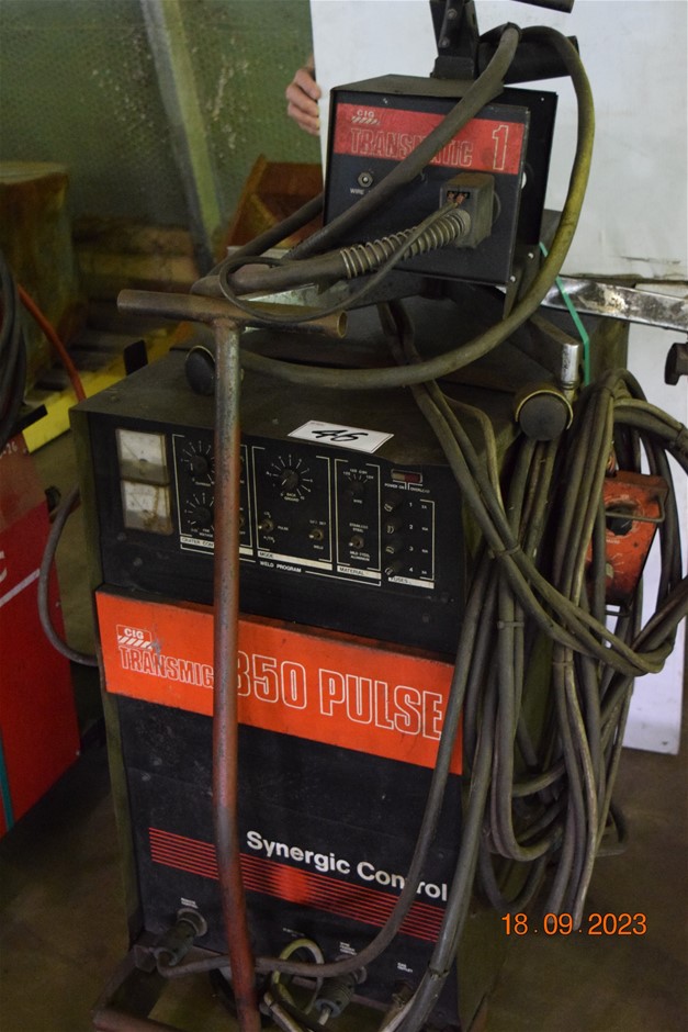 CIG Portable 350 Pulse Mig Welder Auction (0046-9045058) | Grays Australia