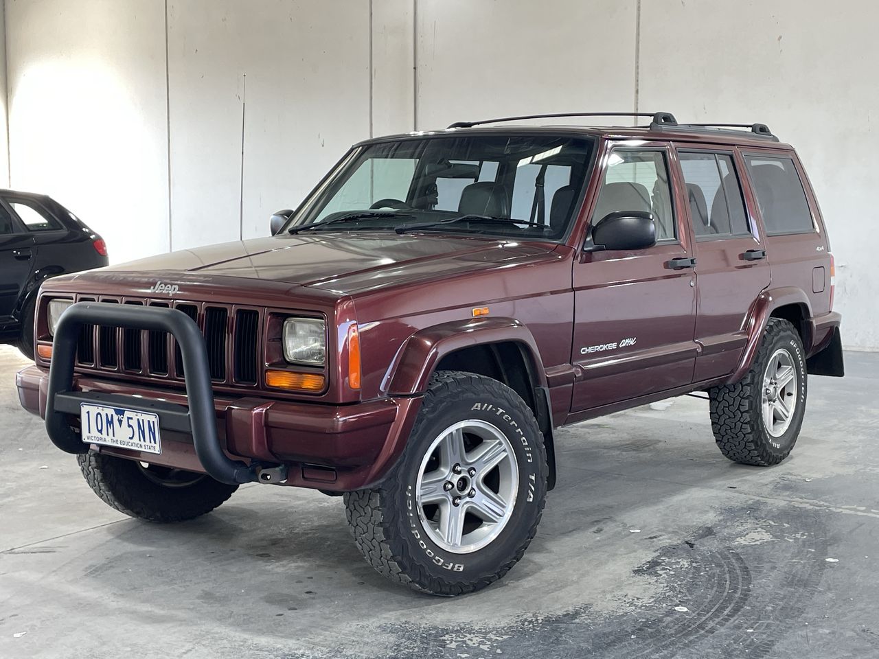 Jeep Cherokee Classic (4x4) XJ Automatic Wagon Auction (0001-21010740 ...