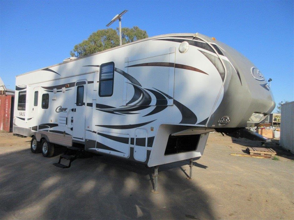 2011 Keystone Cougar Garw-Tago Tandem 5th Wheel Toy Hauler Auction ...