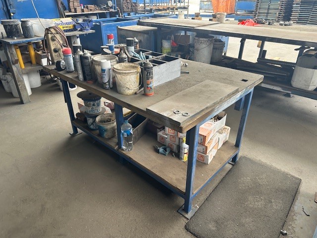 Custom Workbench & Contents Auction (0154-3027033) | Grays Australia