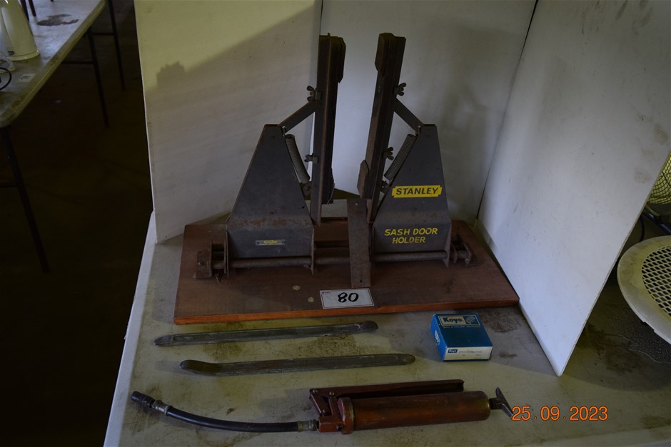 Vintage Stanley Sash Door Holder Auction (0080-9045178) | Grays Australia