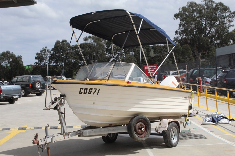 VICKERS EASY-RIDER 146 - NO RESERVE Auction (0001-20020731) | Grays ...