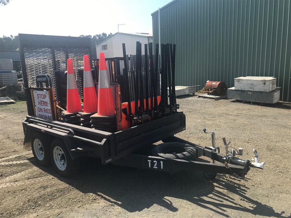 2020 Victorian Trailers 8 x 5 Box Tandem Box Trailer Auction (0018 ...