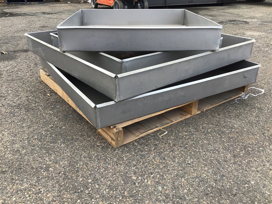 4 x Stainless Steel Tubs (Pack H14) Auction (0002-7047873) | Grays ...
