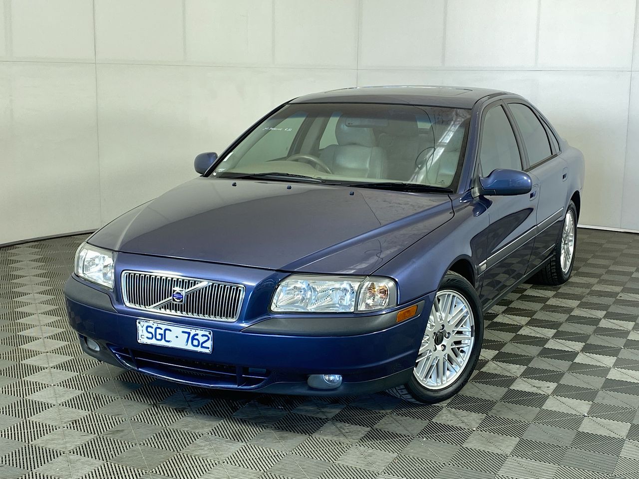 2001 Volvo S80 T6 SE Automatic Sedan Auction (0001-21012600) | Grays ...