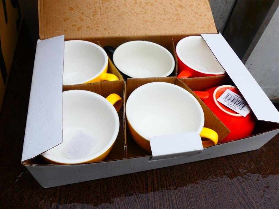 Qty assorted Multi Colour Coffee Cups, Mugs and Saucers Auction (0039 ...