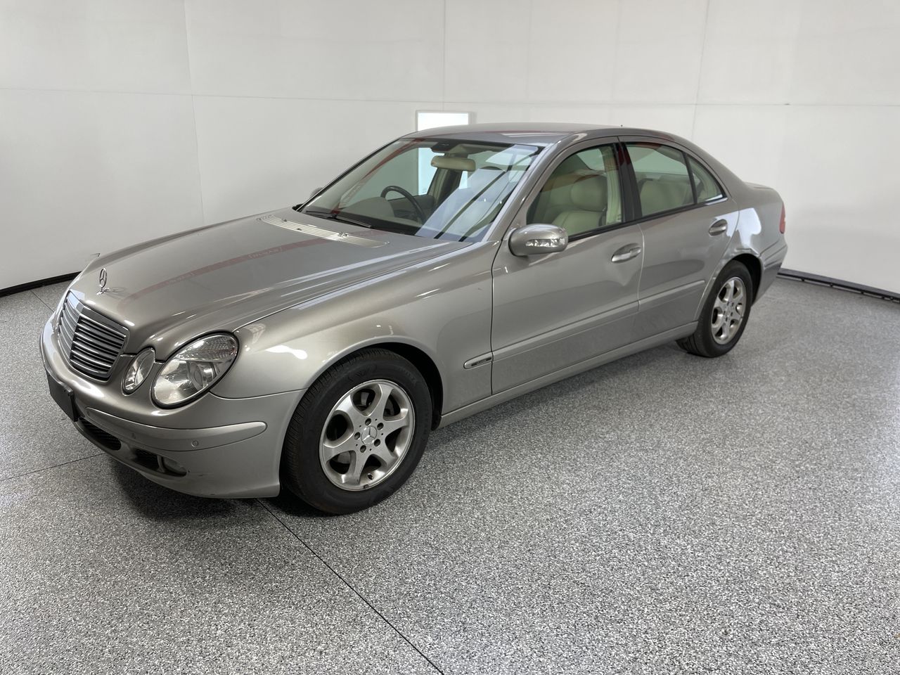 2005 Mercedes Benz E200 KOMPRESSOR Classic W211 Automatic Sedan Auction ...