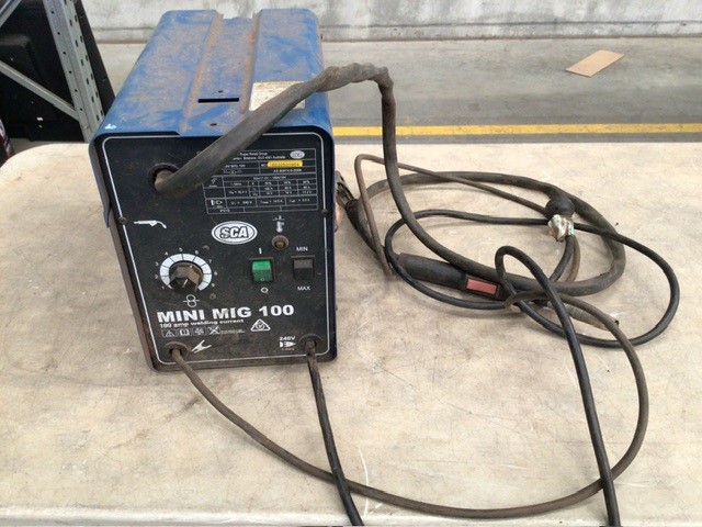 SCA Mini Mig 100 MIG Welder Auction (0025-9051646) | Grays Australia