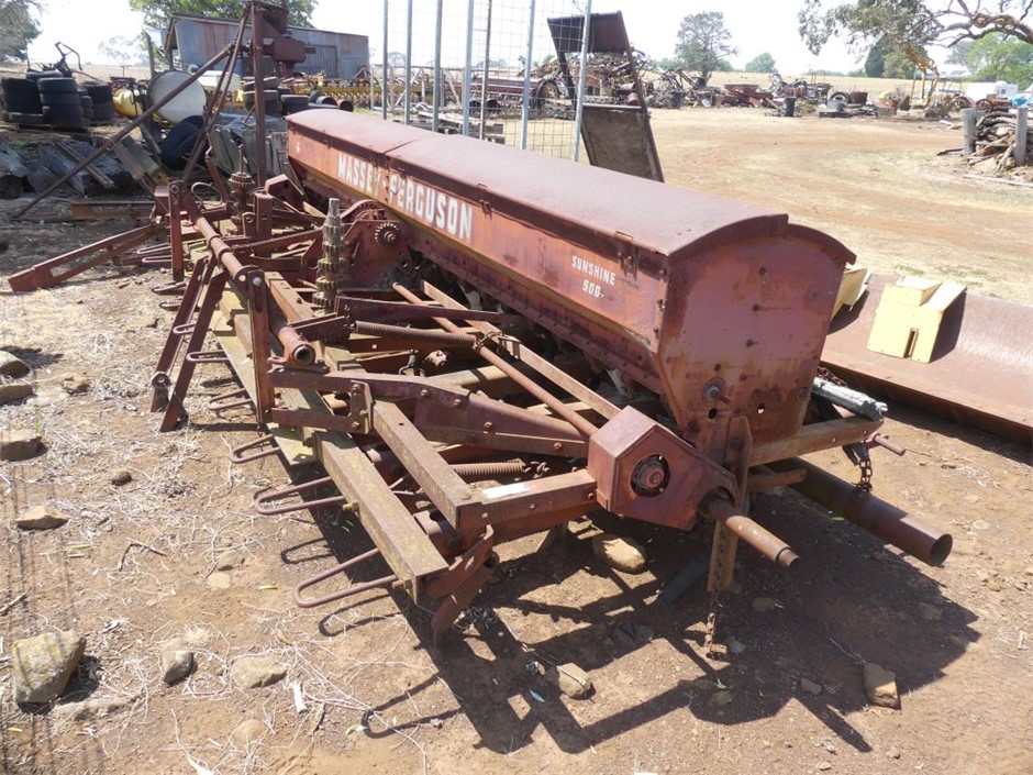 Massey Ferguson Sunshine 500 Seed And Fertiliser Drill Auction (0045-5054536) | Grays Australia