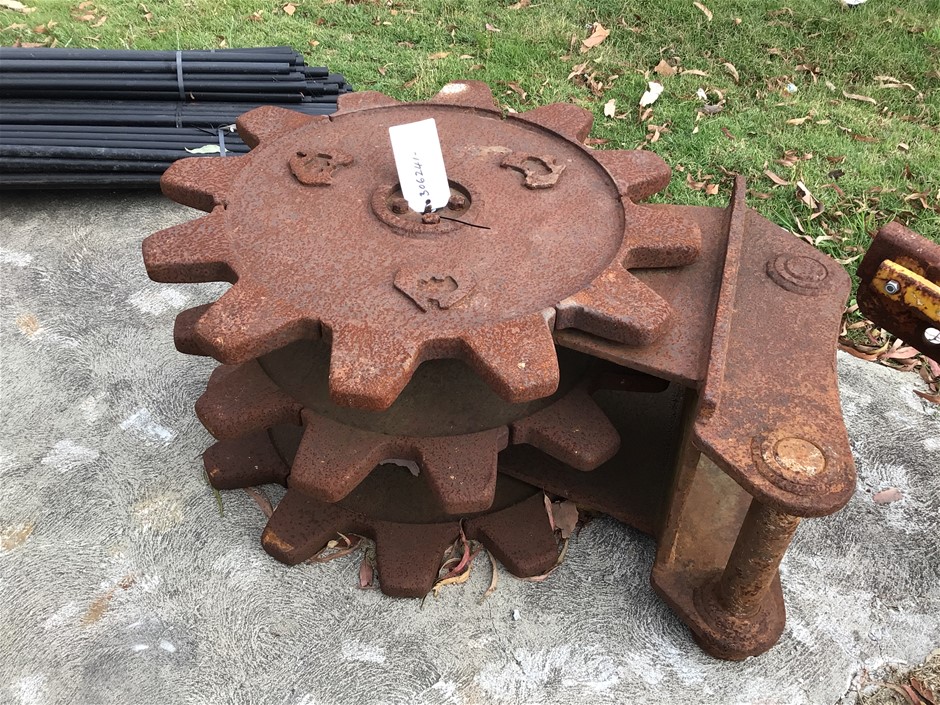 Roller Attachment Auction (0408-5054631) | Grays Australia