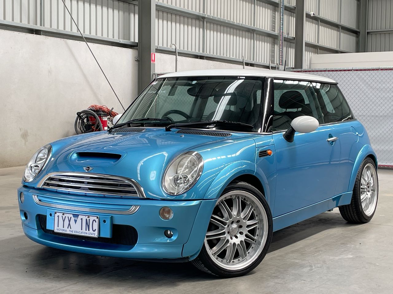 2004 Mini Cooper Automatic Hatchback (WOVR-INSPECTED) Auction (0001 ...