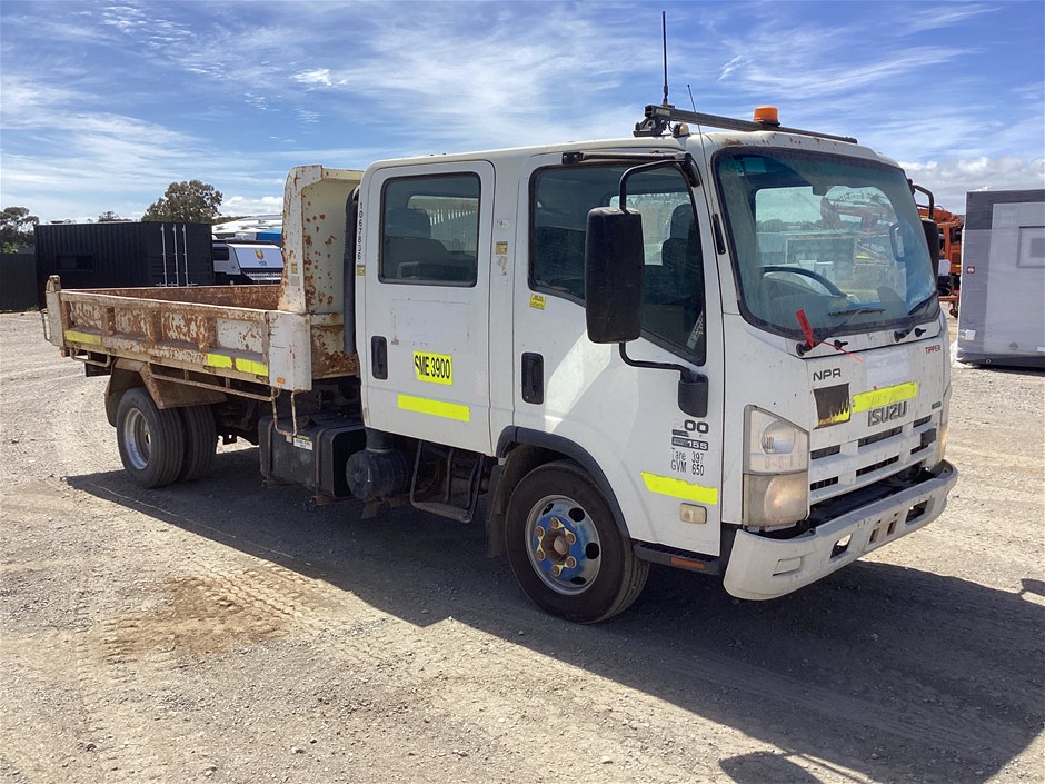 2011 Isuzu NPR 300 Crew 4 x 2 Tipper Truck Auction (0001-8018109 ...