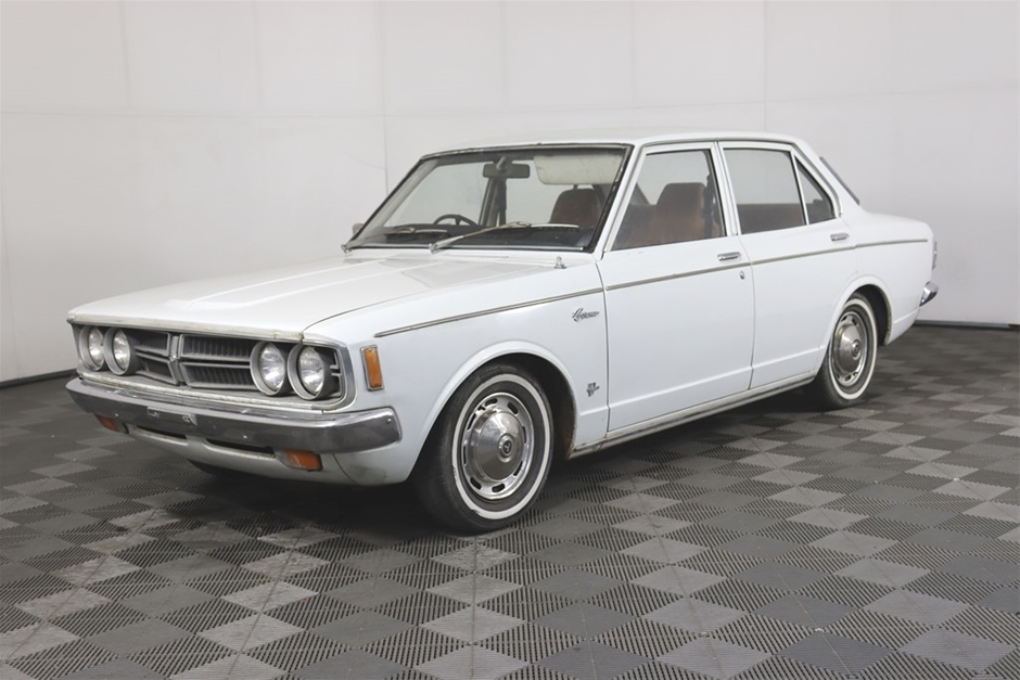 1973 TOYOTA CORONA RT81