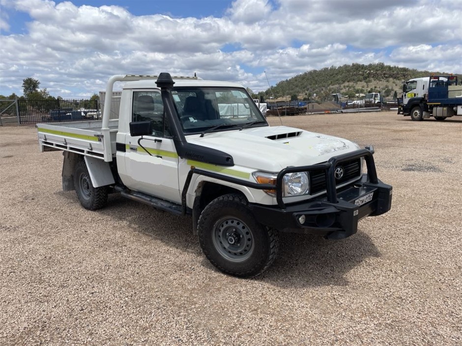 2018 Toyota 4x4 Landcruiser Single Cab Ute Auction (0005-10338046 ...
