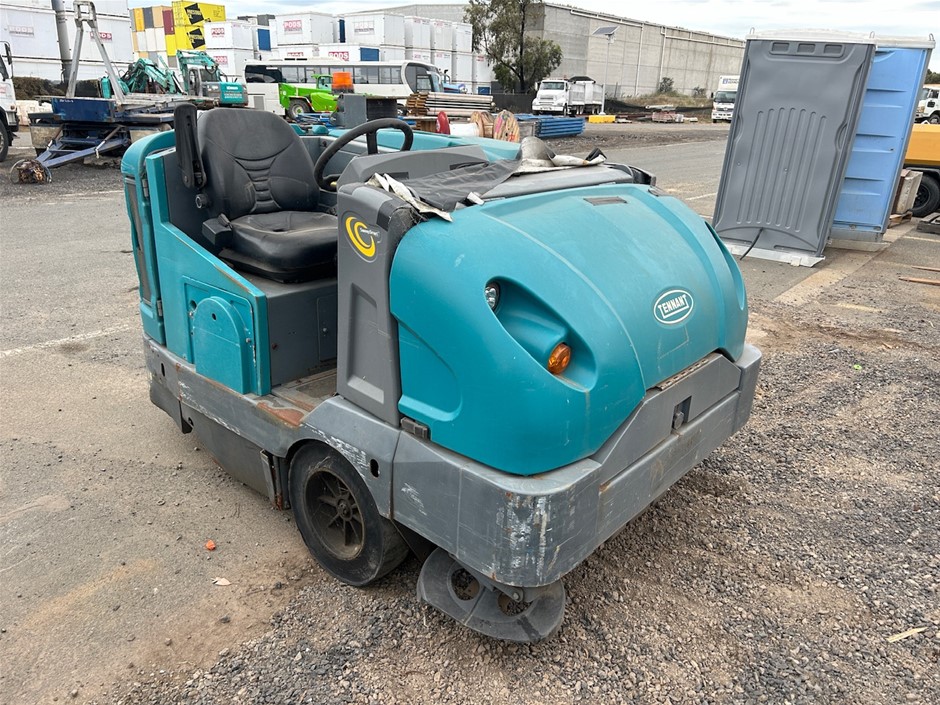 Tennant Ride On Sweeper Auction (0036-3027578) | Grays Australia