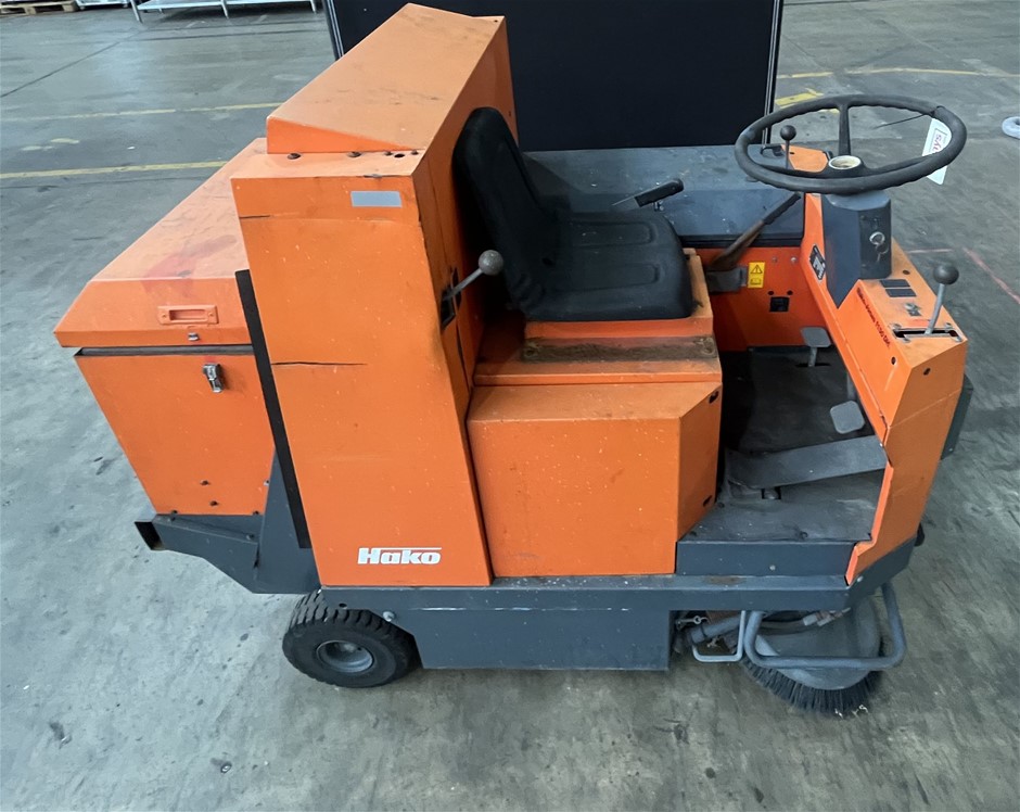 Hako Jonas 1150 DH Ride On Petrol Sweeper Auction (0001-5055137 ...