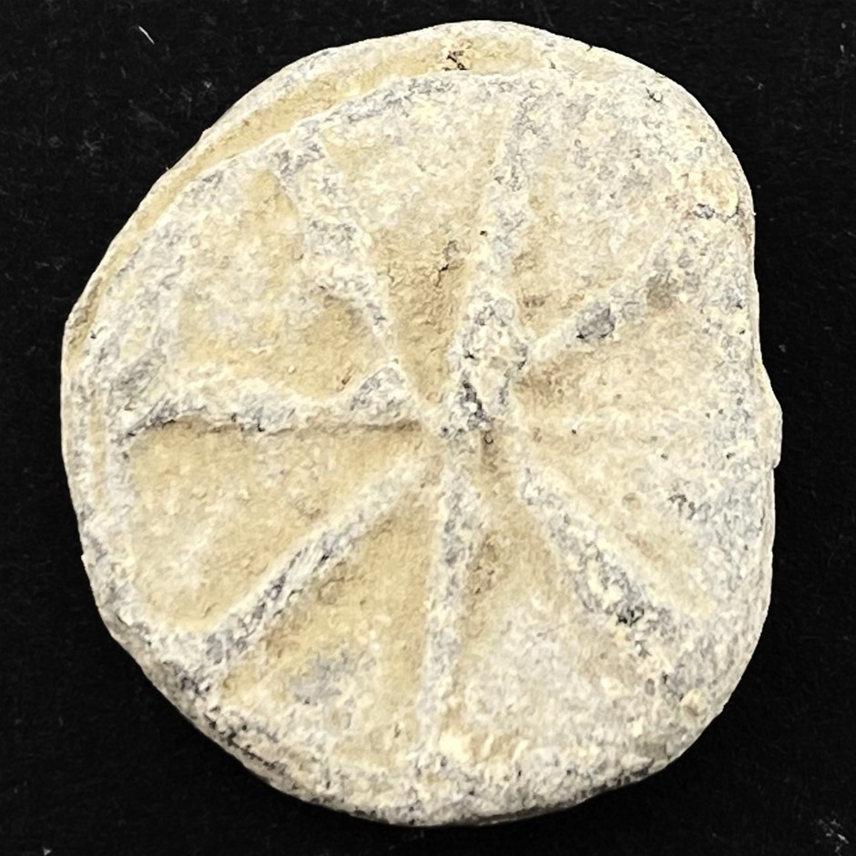 ANCIENT MEDIEVAL TRADERS CLOTH SEAL FEATURING A WHEEL DESIGN Auction ...