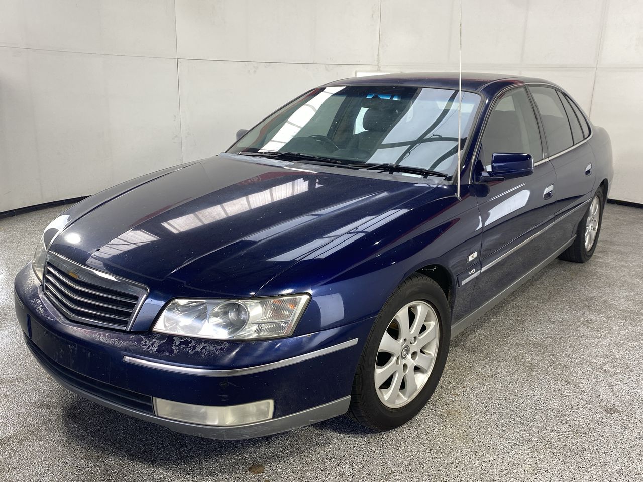 2004 Holden Statesman WK Automatic Sedan Auction (0001-60012356 ...